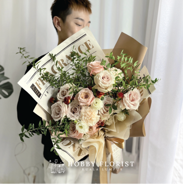 Desmond|Garden Style Bouquet | Delivery to KL - Hobby Florist KL